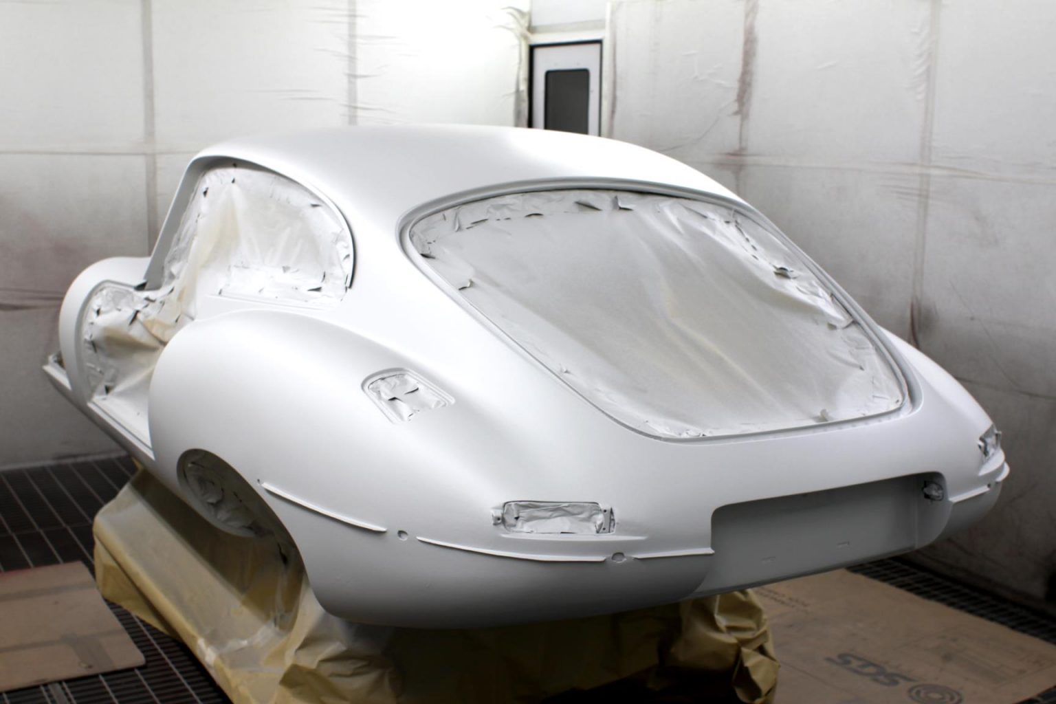 E-TYPE UK OPENS NEW BODYSHOP ~ MotoringDeals.com