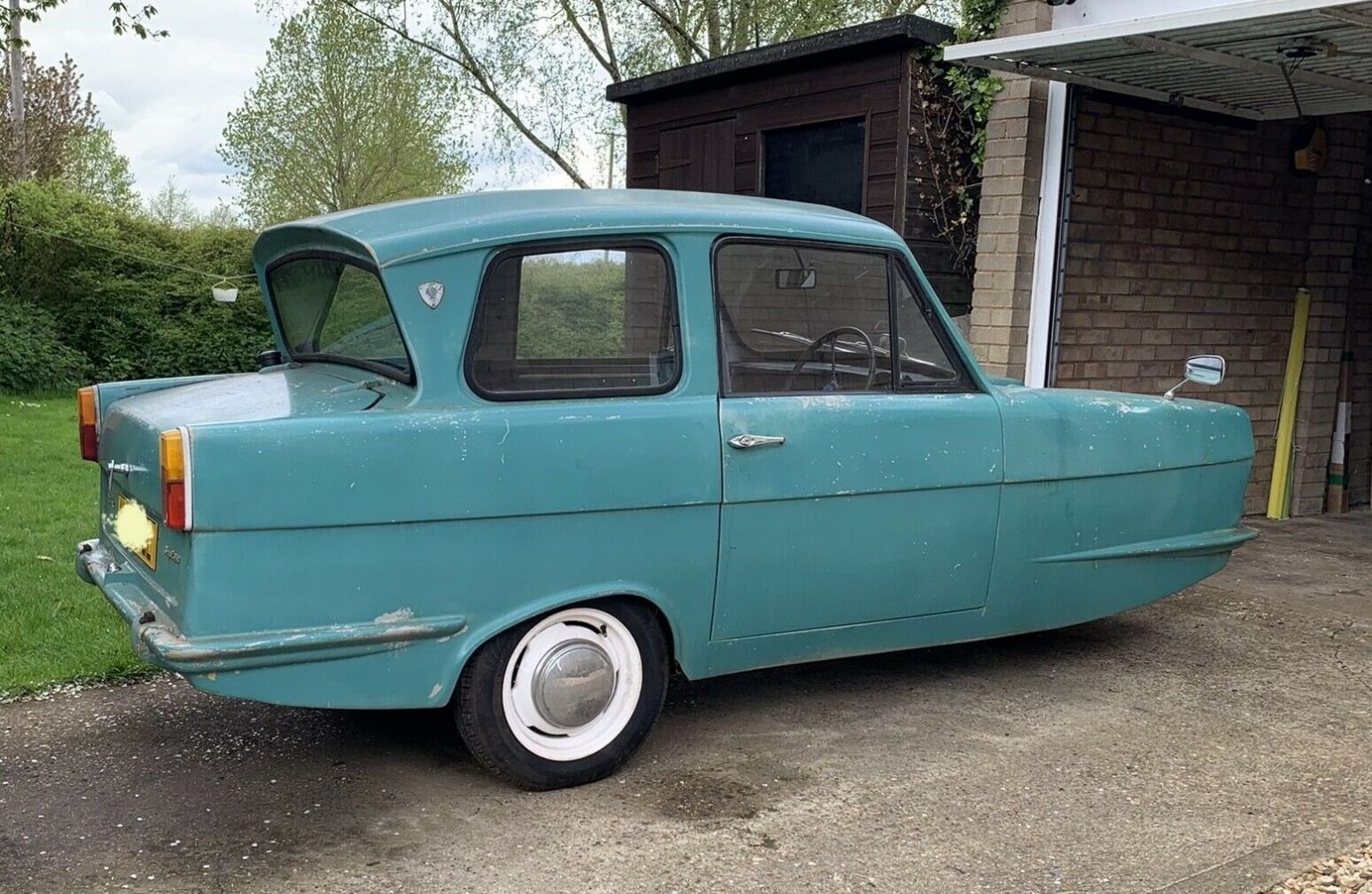 1972 Reliant Regal 3/30 Saloon for sale - MotoringDeals.com