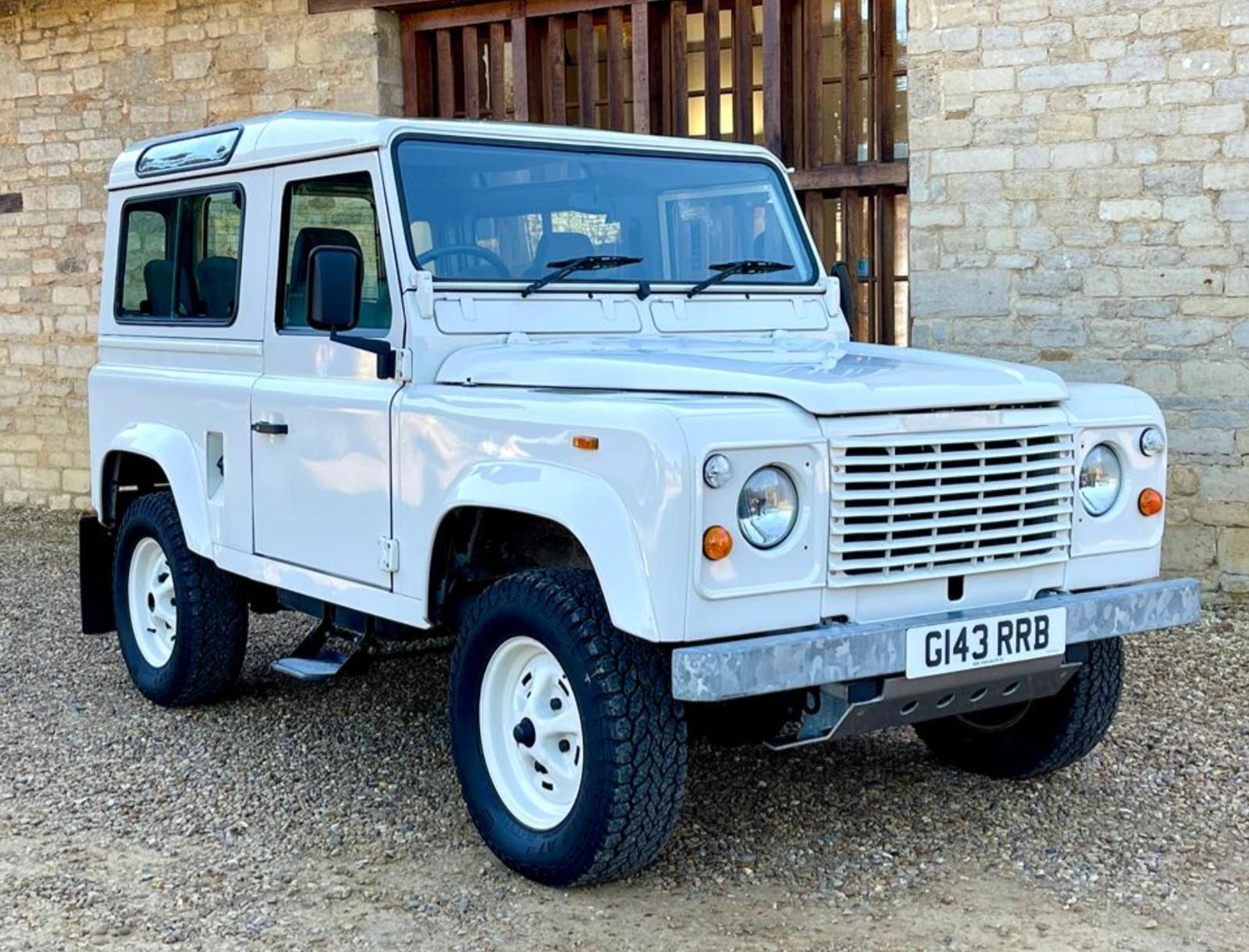 1990 Land Rover 90 V8 County Station Wagon 7-Seater - MotoringDeals.com