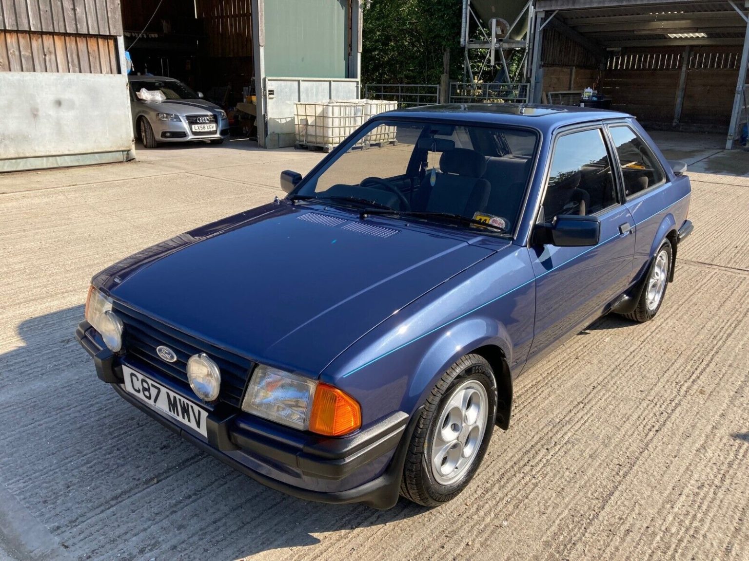 Ford Escort XR3i MK3 - Sympathetically Restored - MotoringDeals.com